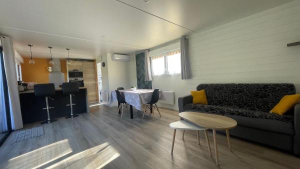 Spacious Bungalow With Heated Pool And Jacuzzi - Charente-Maritime