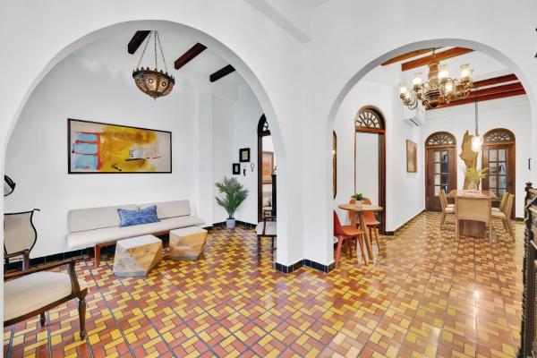 Old San Juan Colonial Gem - Levittown