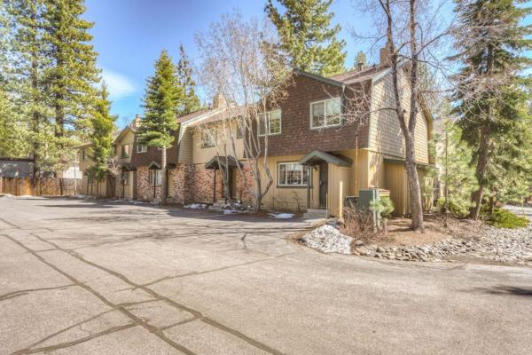 Wonderful Year-round Escape Near Skiing & Lake With Pool Hot Tub & Deck - Lake Tahoe