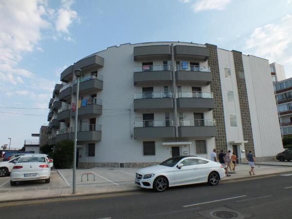 Hermoso Apartamento Renovado Para 4 Pers. Con Parking Privado En Roses - Es-204-11 - Roses