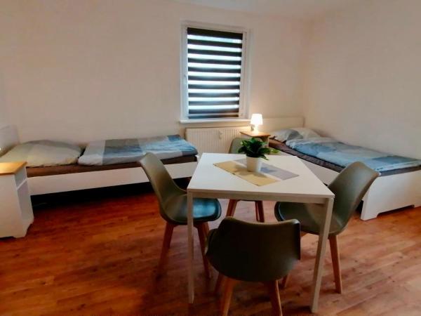 Ferien- Und Monteurwohnung In Borna Nr 3 - Borna