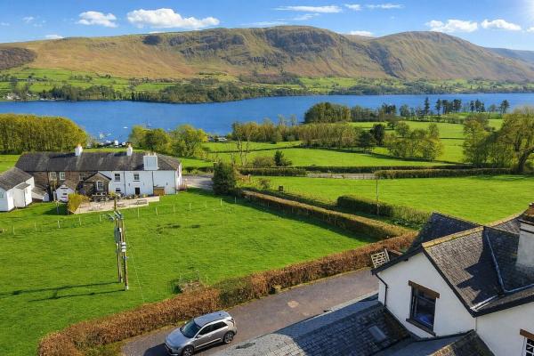 Lake View Luxury Home With Lake Ullswater View & 2 Ground Floor Bedrooms Ideal For 2 Families - Glenridding