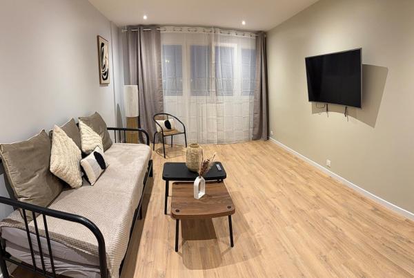 Nia Bnb Dumas 2 3bedroom Apartment With Private Parking - Épinay-sur-Seine
