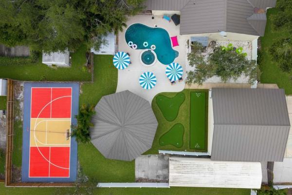Sleeps 10 Heated Pool Spa Arcade Putt Putt - Largo, FL