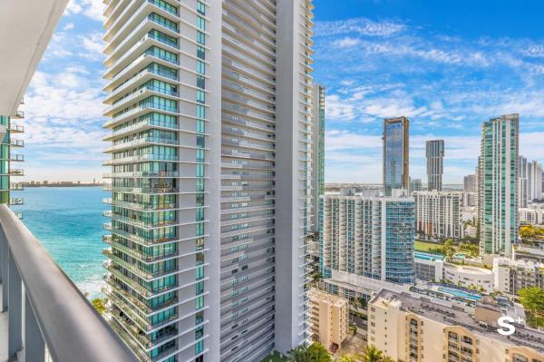 Stylish 1bd Condo In Miami - Tennis & Sauna - Miami Beach, FL