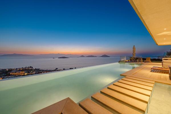 Villa View Bodrum Infinity Pool Sunset Over Greek Islands Private Concierge Breakfast Up To 10 Guests - Gürece