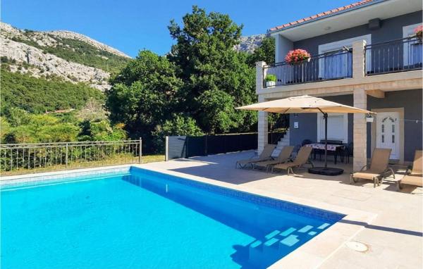 Lovely Home In Solin - Podstrana