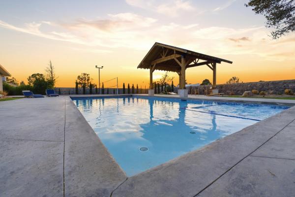Private Beach Volleyball Pool Retreat - Las Cruces, NM