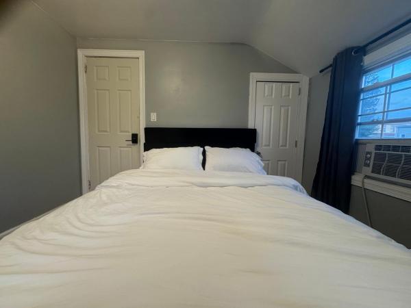 Private Room Near Ewr Airport & Nyc Bus Room 3 - Elizabeth, NJ