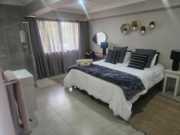 Home At 6 Self-catering Apartment In Prime Ferncliffe - Hilton