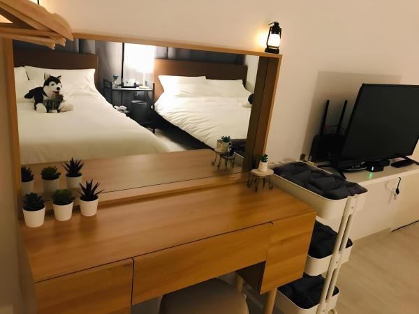 Smart Home -5 Min Walk From Hongik Univ Exit3 2 Room, 3 Beds ,Max 6 Ppl, 2nd Floor - Seoul