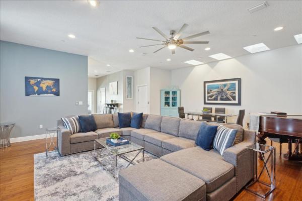 51 N Orlando Ave - Cocoa Beach, FL