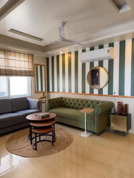 One Uptown 301 Central Stylish 3 Bhk Loft - Jaipur
