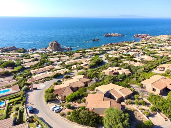 Residence In Costa Paradiso, Apartments With Private Outdoor Area - Sardaigne