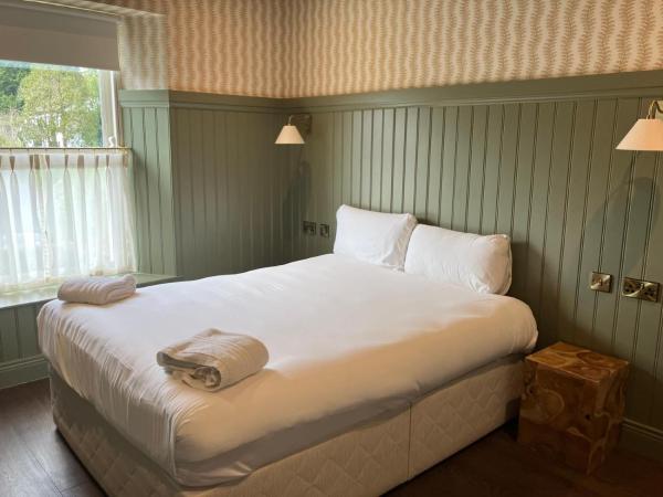 Horse & Hound - Bray