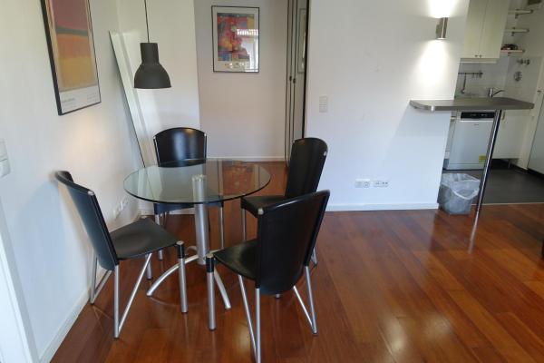 Cosy Apartment With Balcony - München