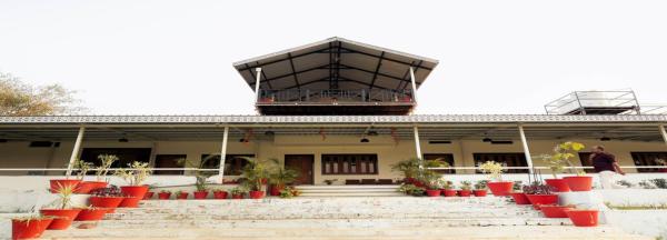 Cosmic Inn - Hoshangabad