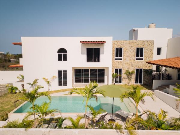 Private Ocean View Retreat With Pool Luxury Hom - Michoacán