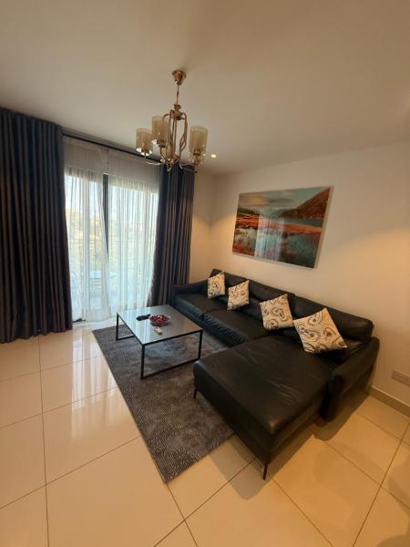 Spacious 1bedroom At Airport Residential - Acra
