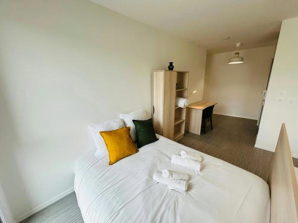 We Live In R - Suite 403 - Reims