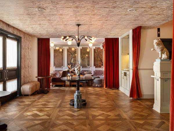 The Hotel Lili - Beverly Hills, CA