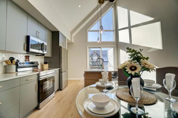 Skyline Peaks 3 Bed 3 Level, 35 Bath - Canmore