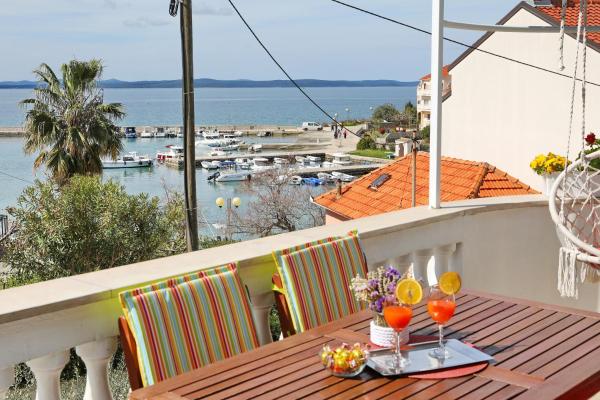 Apartment Tea With Sea View - Nin