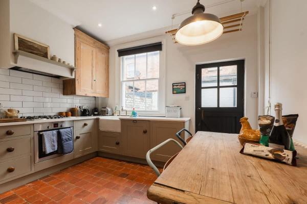 Quirky Character Terraced Home City Centre - Chester