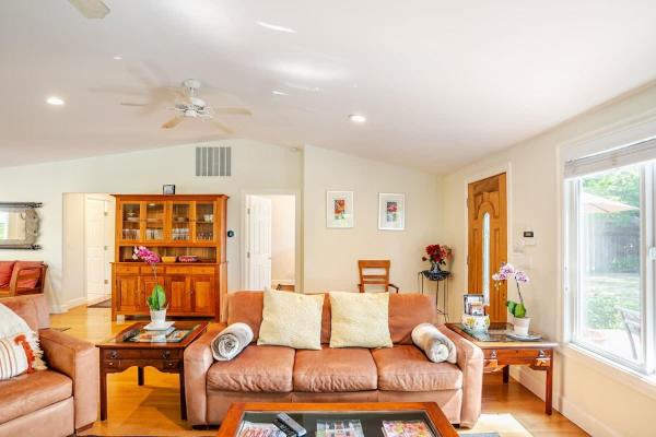 Sonoma Wine Country Bungalow - Yountville, CA