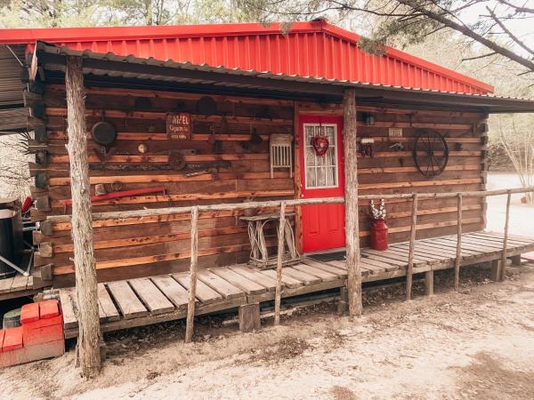 River Of Love Cabins - Marietta, OK