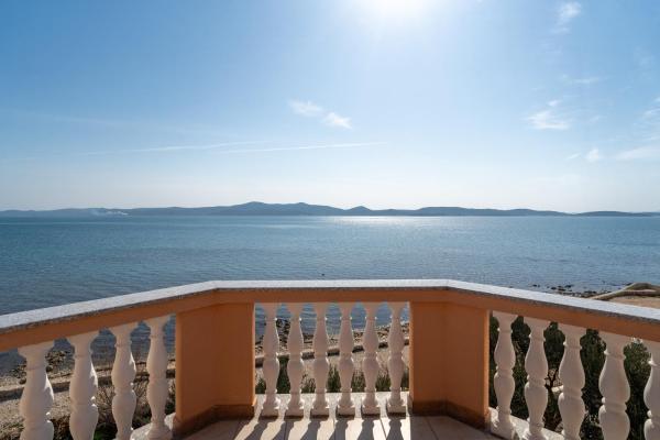 Calmasol Beachfront Apartments - Zadar