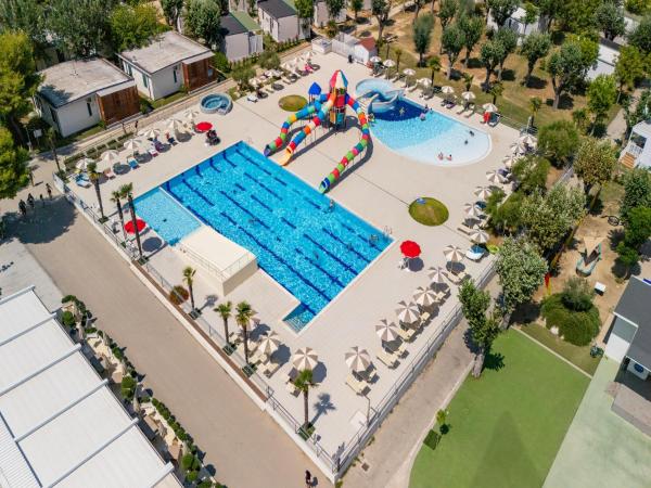 Mobilehome Im Ferienpark In Cologna Spiaggia - Giulianova