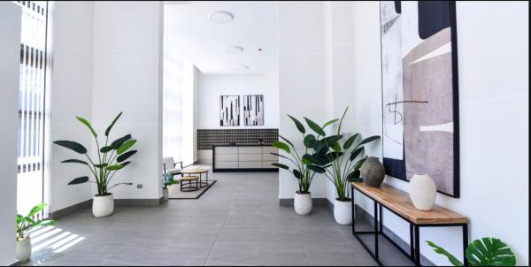 Smart Home Cerrillos - Aeropuerto de Santiago Arturo Merino Benitez (SCL)
