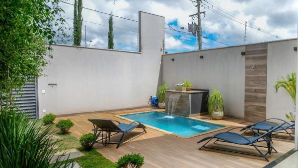 Casa Com Piscina Aquecida Churrasqueira E Hidro - Franca