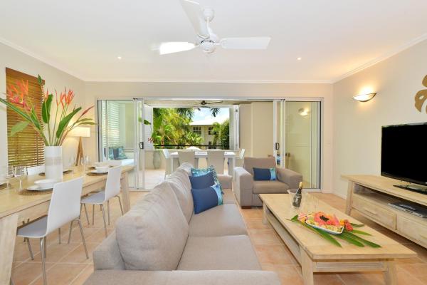 Cayman Villas Port Douglas - Port Douglas