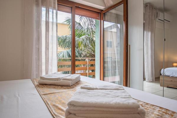 Domus Regina - 2 Camere, Terrazzo In Centro - Porto Torres