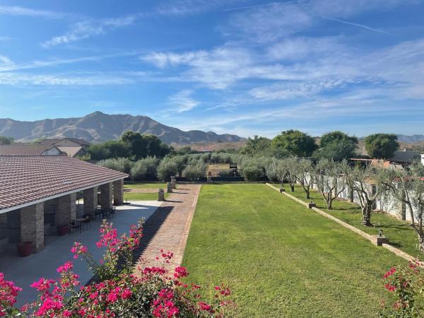 Spacious 5-bedroom Farmhouse In Laveen With Ac - Phoenix, AZ