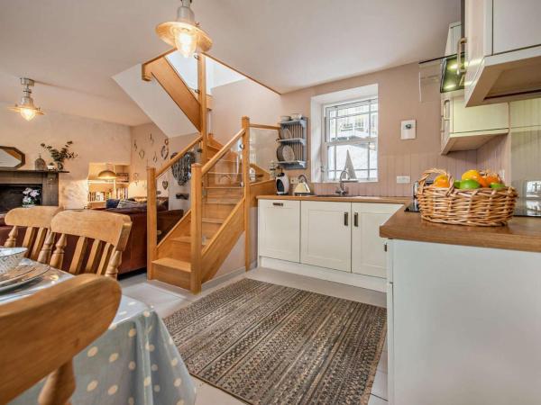 2 Bed In Milford Haven Oc-43430 - Pembroke Dock