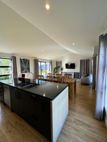 33 Alpine Celestial - Lake Tekapo