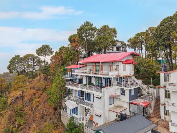 Alaya Stays Cloudcatcher 4-bhk Pet-friendly Villa, Outdoor Seating And Valley View - Solan