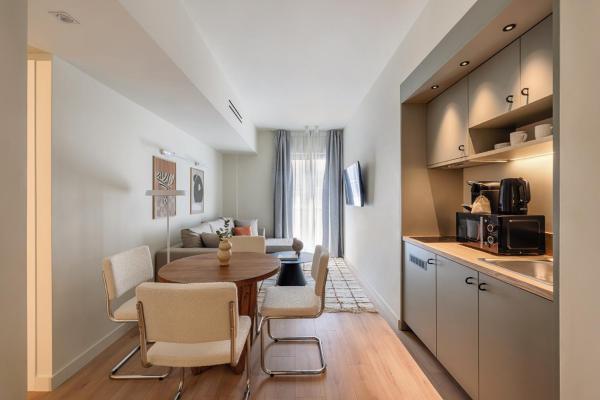 Leon By Zoia Living - Athen