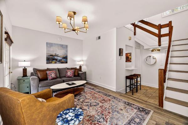 Luxury King By Lucky Savannah - Savannah