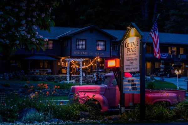 Cottage Place On Squam Lake - Lake Winnipesaukee, NH