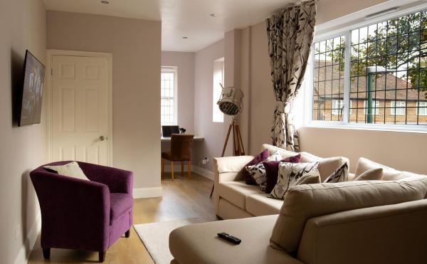 Kingshouse In Cheam Village - Epsom