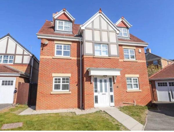 Close To The Beach Perfect Family Get Away - Colwyn Bay