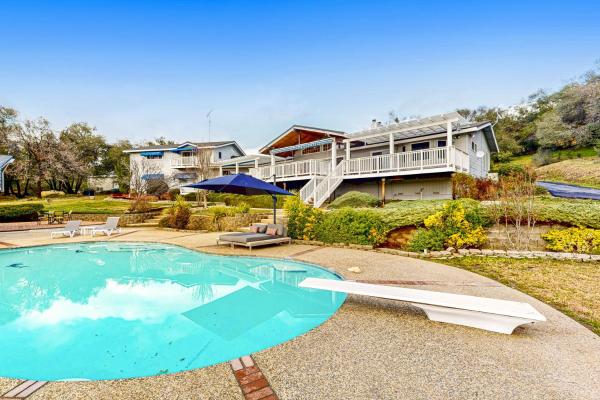 'Whispering Oaks Estate' W/ Pool & View In Murphys - Sonora, CA