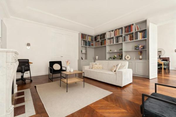 Luxury Comfort Golden Triangle Paris 8 - Sarcelles