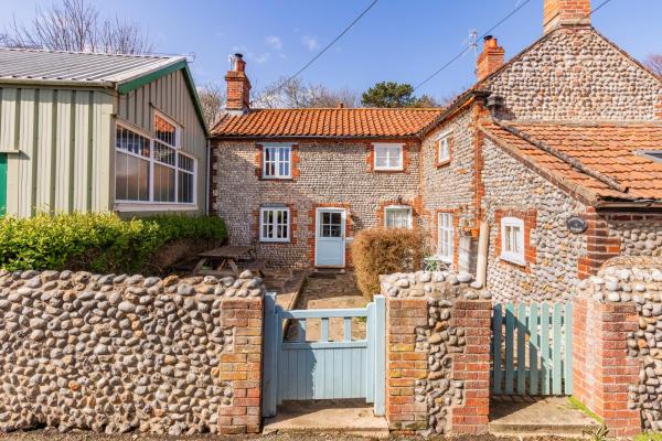 Reading Room Cottage By Leap Escapes - Cromer