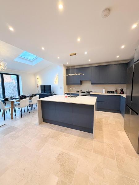 The Skylight House - Doncaster