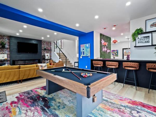 Pooltable - Hot Tub - Firepit - Games - Bunk Slide - Wet Bar - Akron, OH